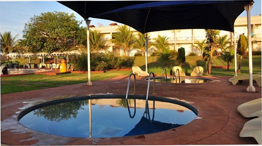 UBATÃ THERMAS PARQUE HOTEL POUSADA - Conceição das Alagoas | Férias