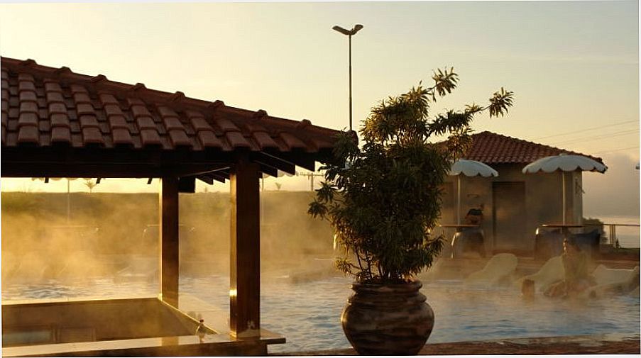 UBATÃ THERMAS PARQUE HOTEL POUSADA - Conceição das Alagoas | Férias