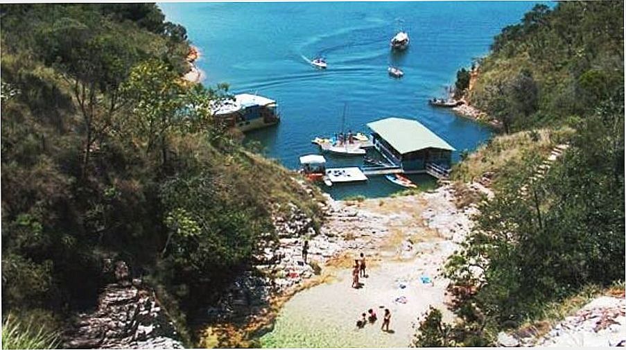 HOTEL ESCARPAS DO LAGO Telefone - Capitólio | Férias