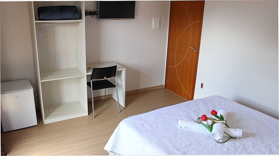 BENDER HOTEL Telefone - Pato Bragado | Férias